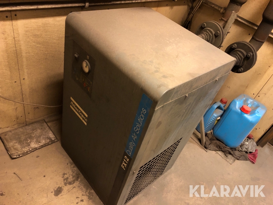 Skruvkompressor Atlas Copco GA45VSD med filter och tryckluftstank