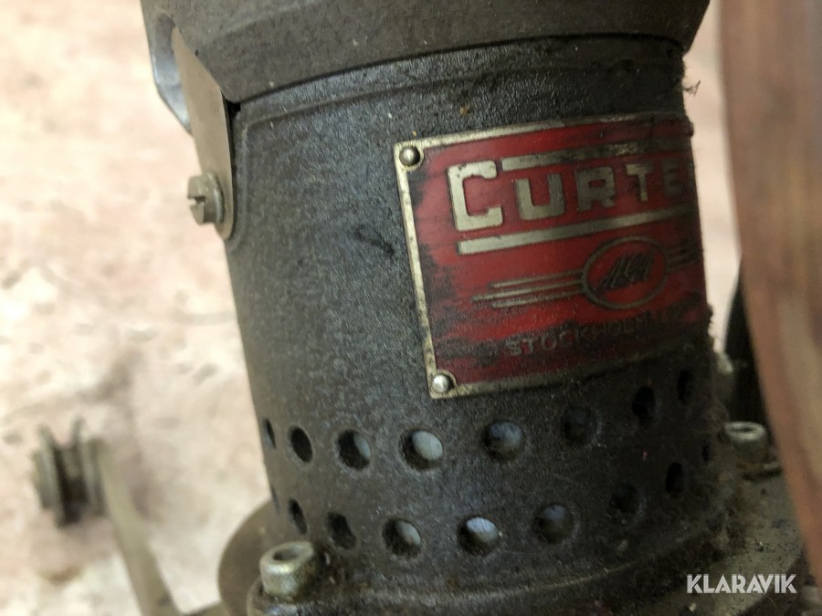 Klaravik Auktioner | Figurskärmaskin Curtex