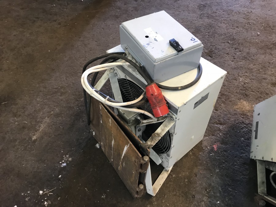 Klaravik Auktioner | Eltemperator Frico 10 kW 2 st