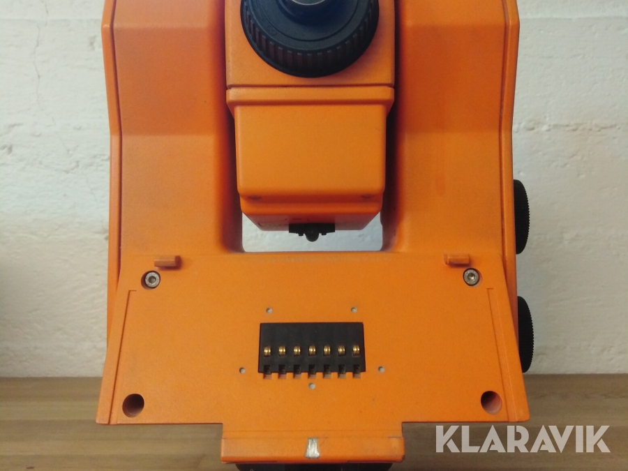 Totalstationer Geodimeter 640 & Geodimeter 400 CDS samt kas