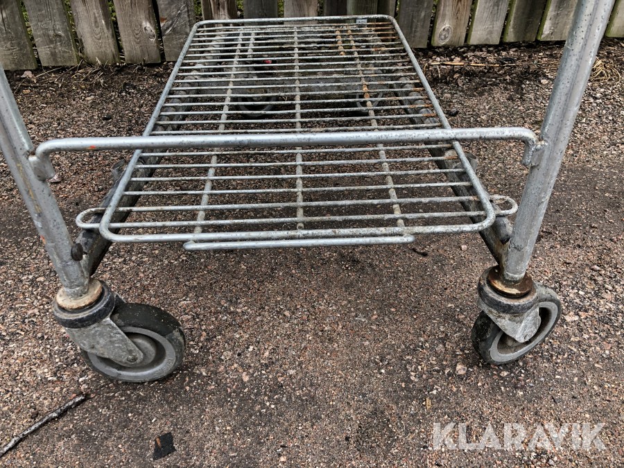 Klaravik Auktioner | Rullvagn