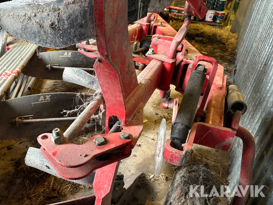 Plog Massey Ferguson 715, Örebro, Klaravik auktioner