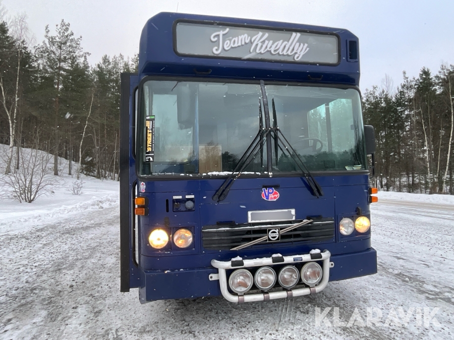Buss / Racebuss / Husbuss Volvo B10 M, Ekerö, Klaravik aukti