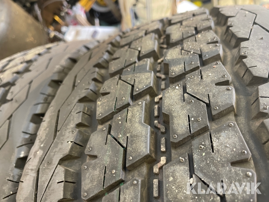 Däck Pirelli, Bridgestone, Goodyear 225/70 R15 C, 225/70 R1