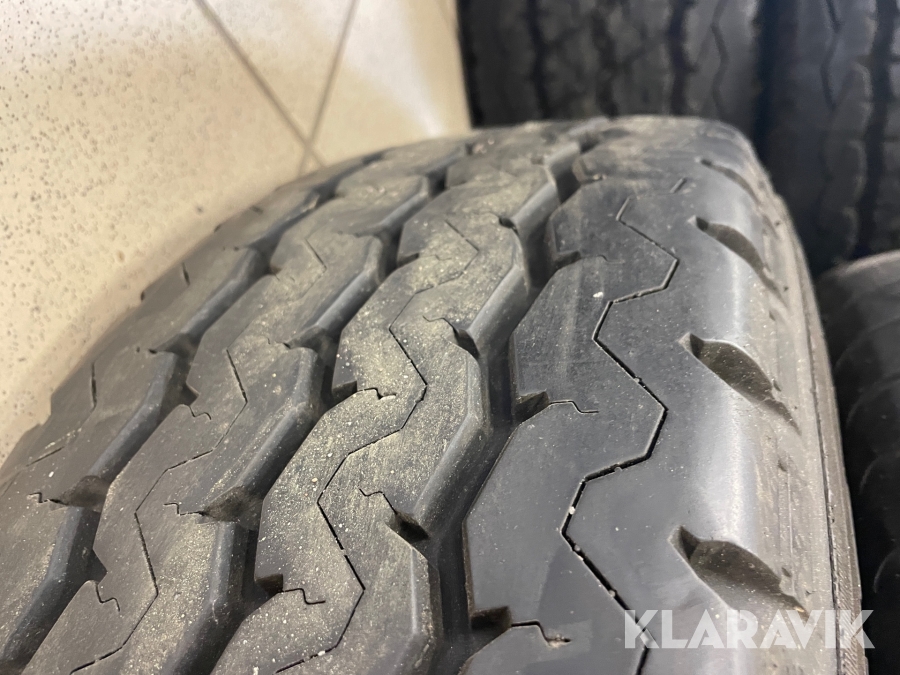 Däck Pirelli, Bridgestone, Goodyear 225/70 R15 C, 225/70 R1