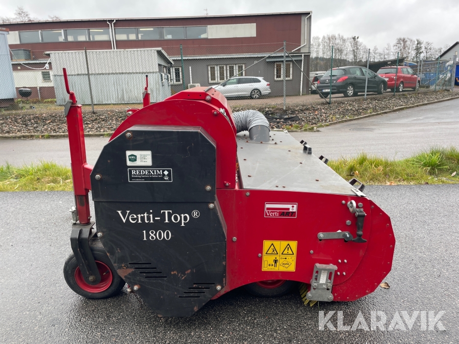 Städmaskin för konstgräs Redexim Verti-Top 1800, Mölndal, Kl