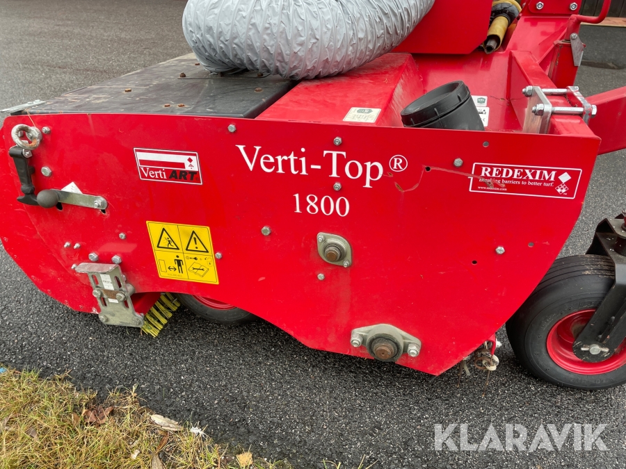 Städmaskin för konstgräs Redexim Verti-Top 1800, Mölndal, Kl
