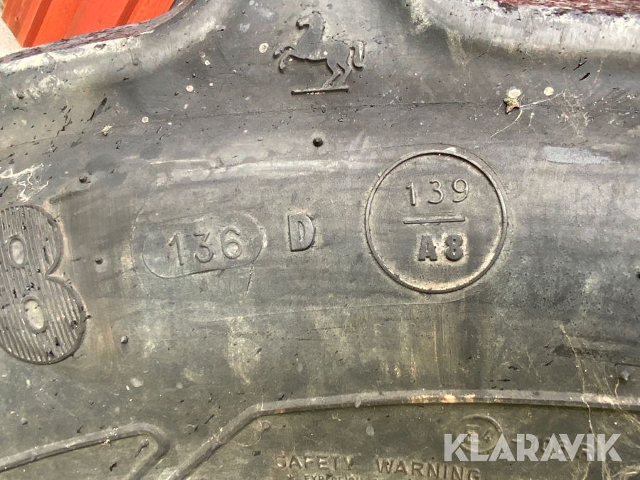 Traktordäck Continental 600/65 R38, 480/65 R28, Alingsås, Kl