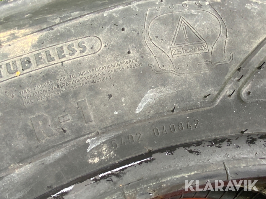 Traktordäck Continental 600/65 R38, 480/65 R28, Alingsås, Kl