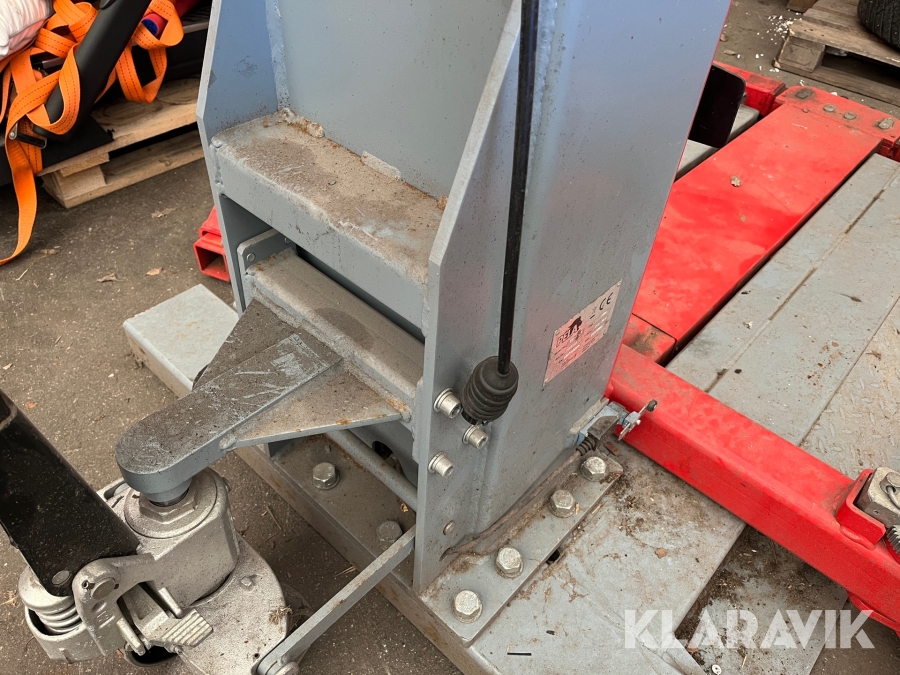 Billyft mobil Pela EE-612E, Stockholm, Klaravik auktioner