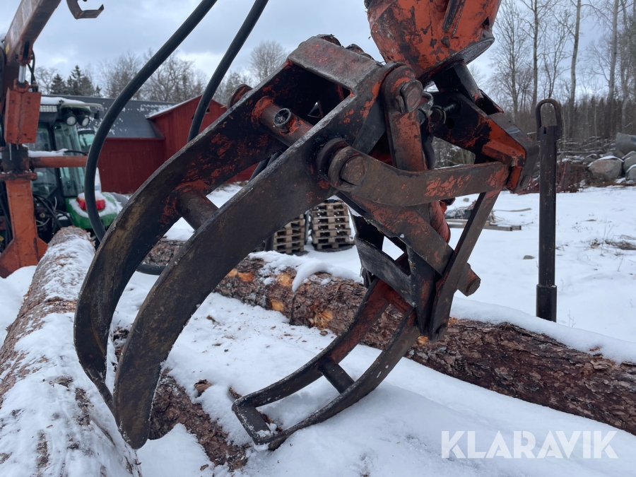 Skogskran med kärra FMV 1800, Uppsala, Klaravik auktioner