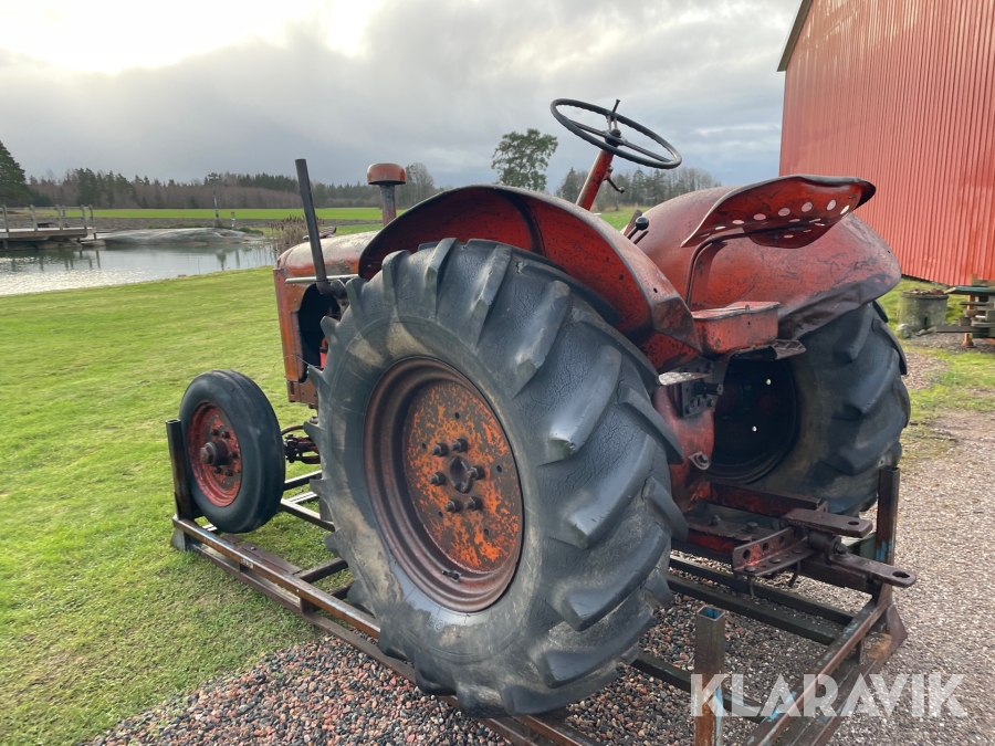 Veterantraktor Case DEX, Vänersborg, Klaravik auktioner