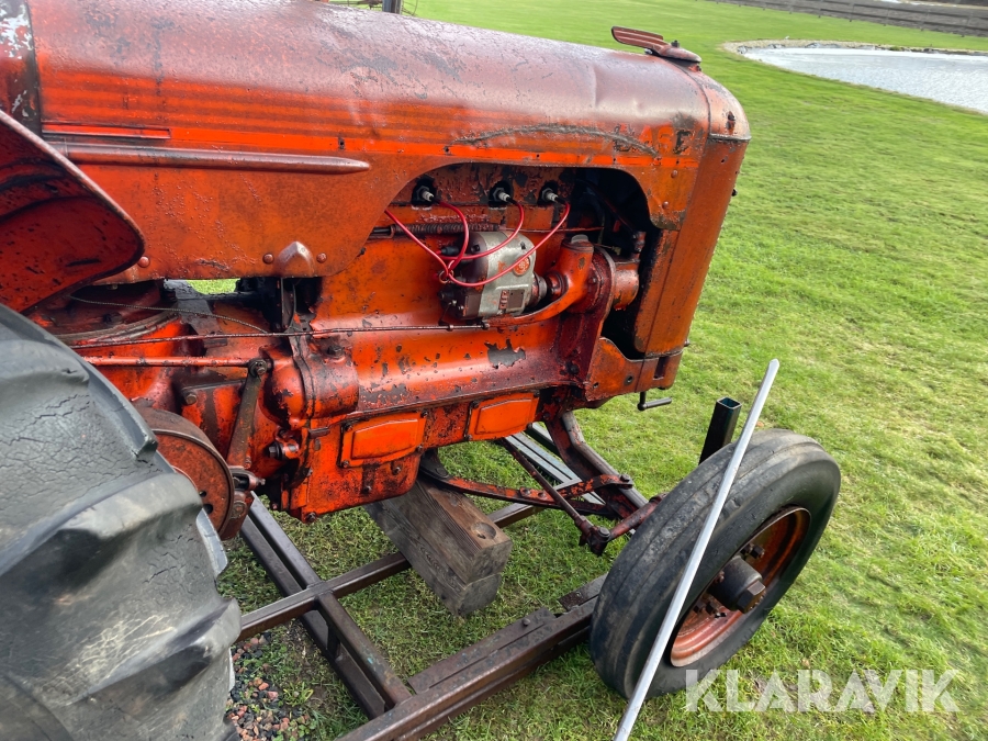 Veterantraktor Case DEX, Vänersborg, Klaravik auktioner