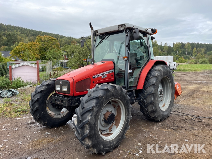 Traktor Massey Ferguson 4255, Eda, Klaravik auktioner