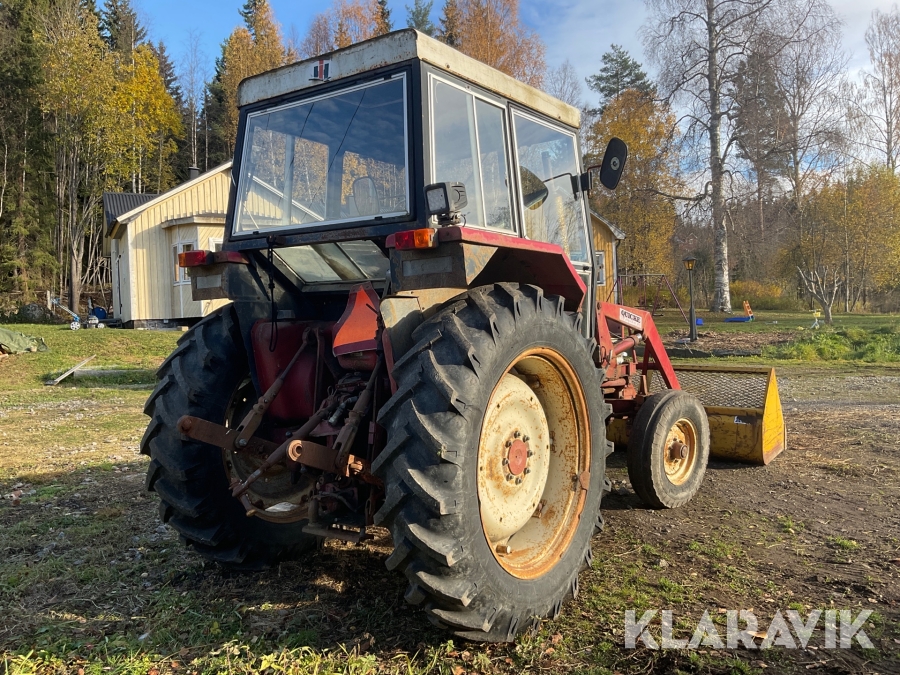 Traktor International 475 TA, Bollnäs, Klaravik auktioner