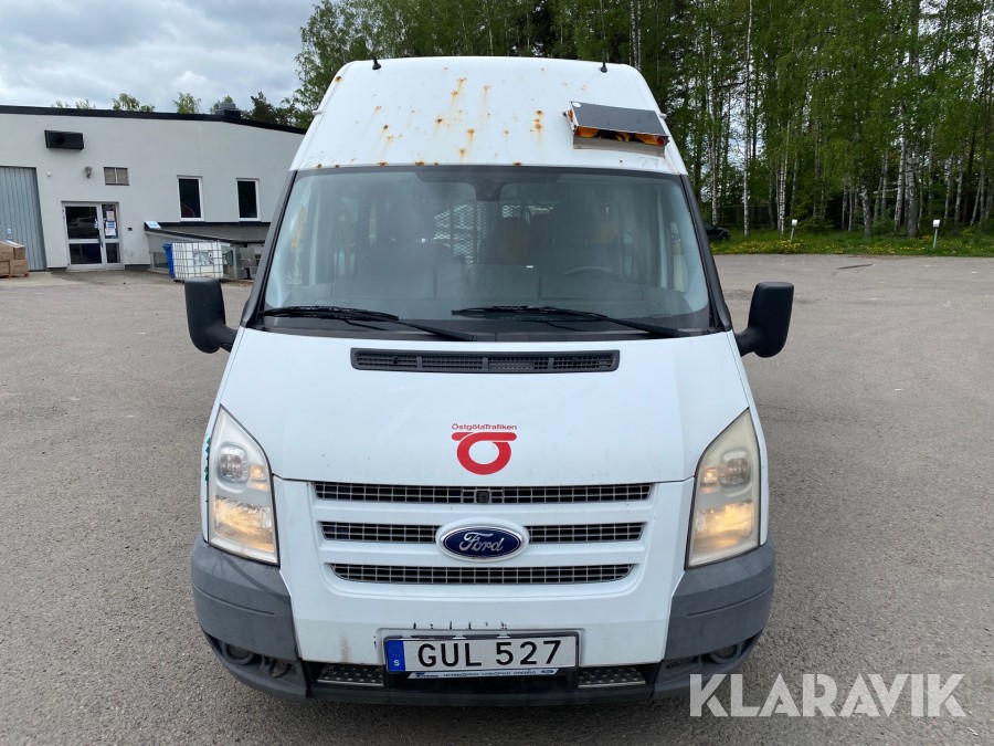 Färdtjänstbuss Ford Transit 140 T300