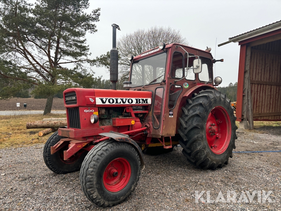 Veterantraktor Volvo BM 600, Essunga, Klaravik auktioner