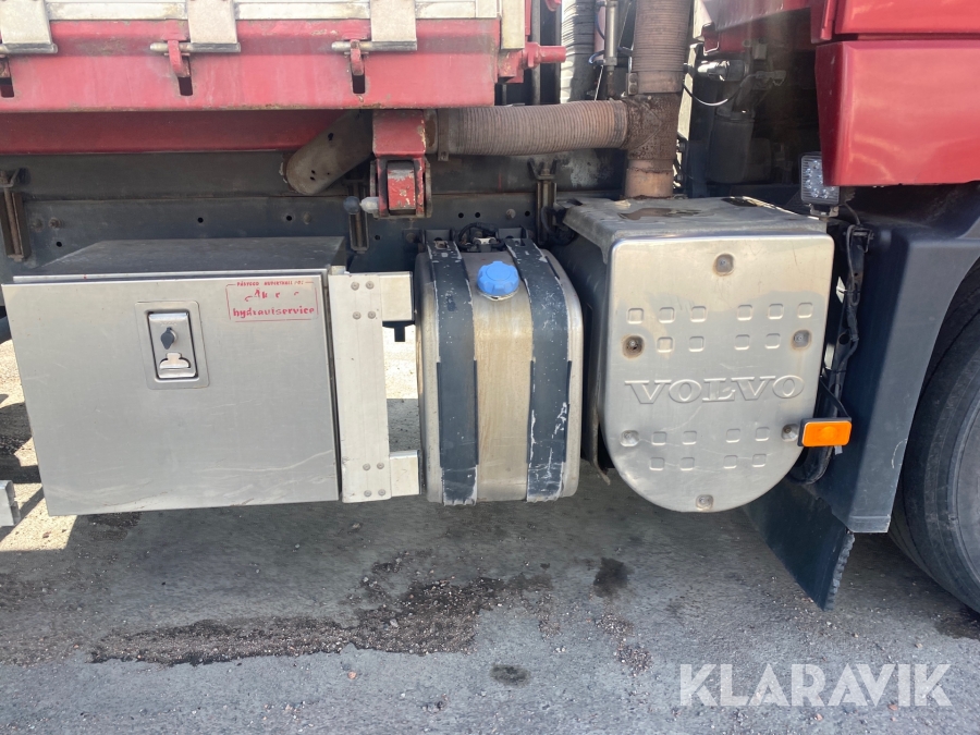 Lastbil med flak Volvo, Kiruna, Klaravik auktioner