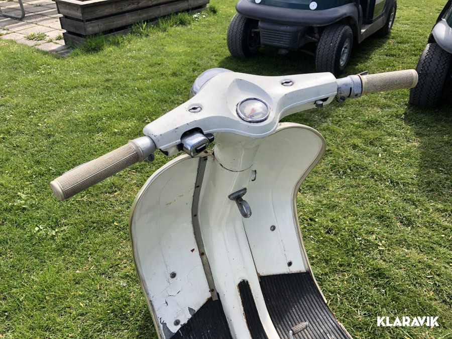 Klaravik Auktioner | Moped Monark scooter