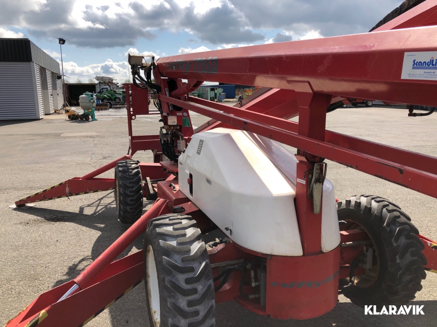 Bomlift Nifty 170 SDDE 4WD