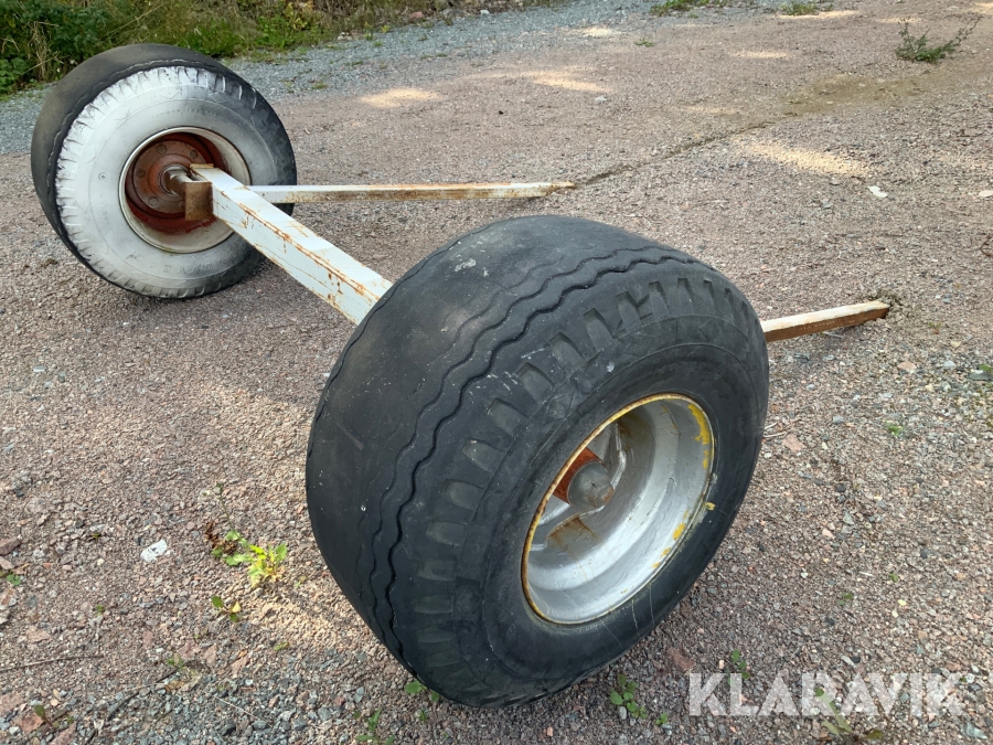 Hjulaxel, Strängnäs, Klaravik auktioner