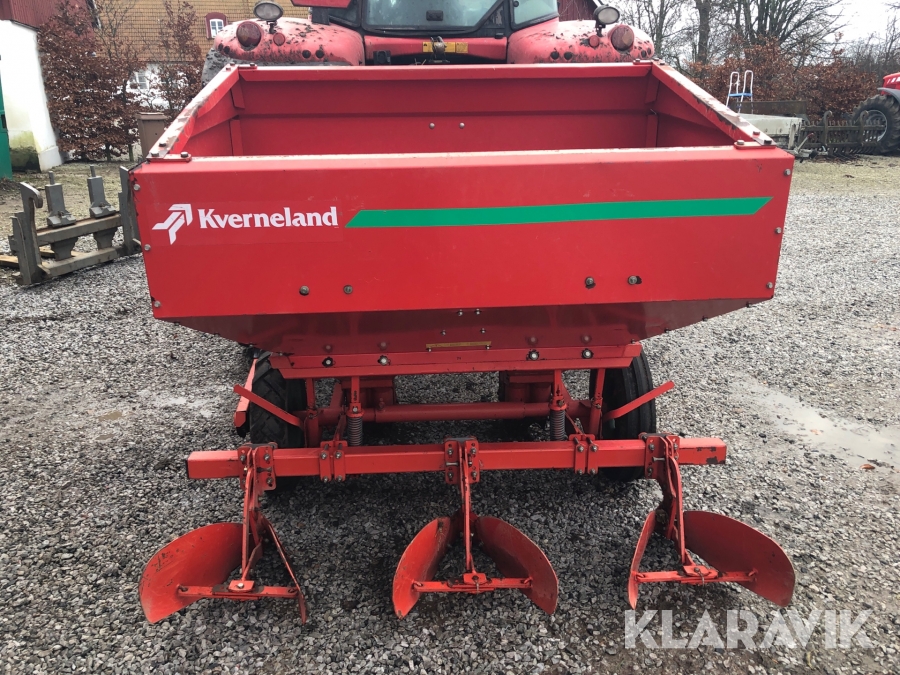 Klaravik Auktioner | Potatissättare Kverneland UN3000 2 rader