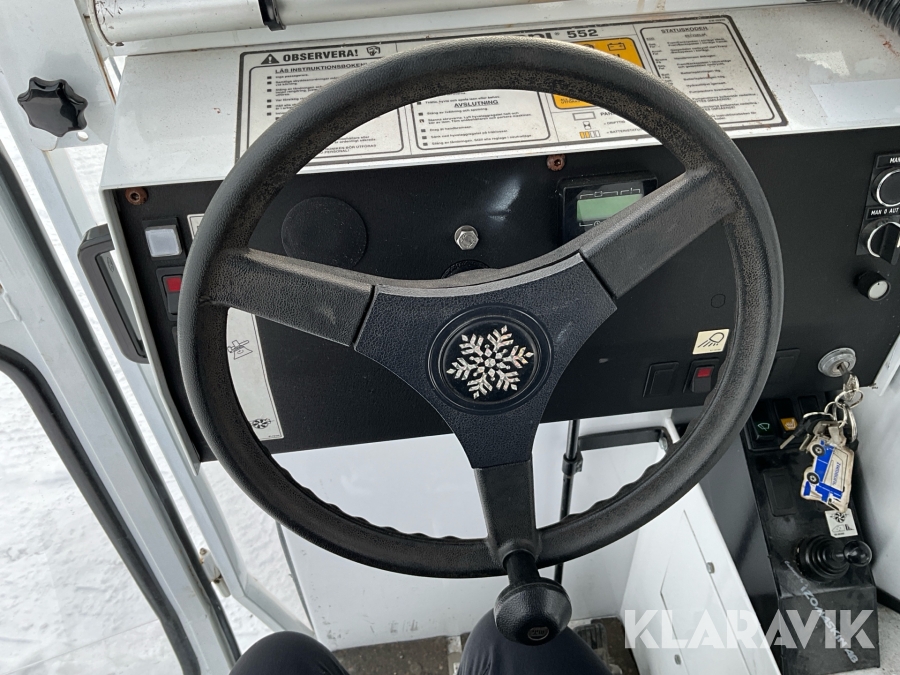 Ismaskin Zamboni 552, Umeå, Klaravik auktioner