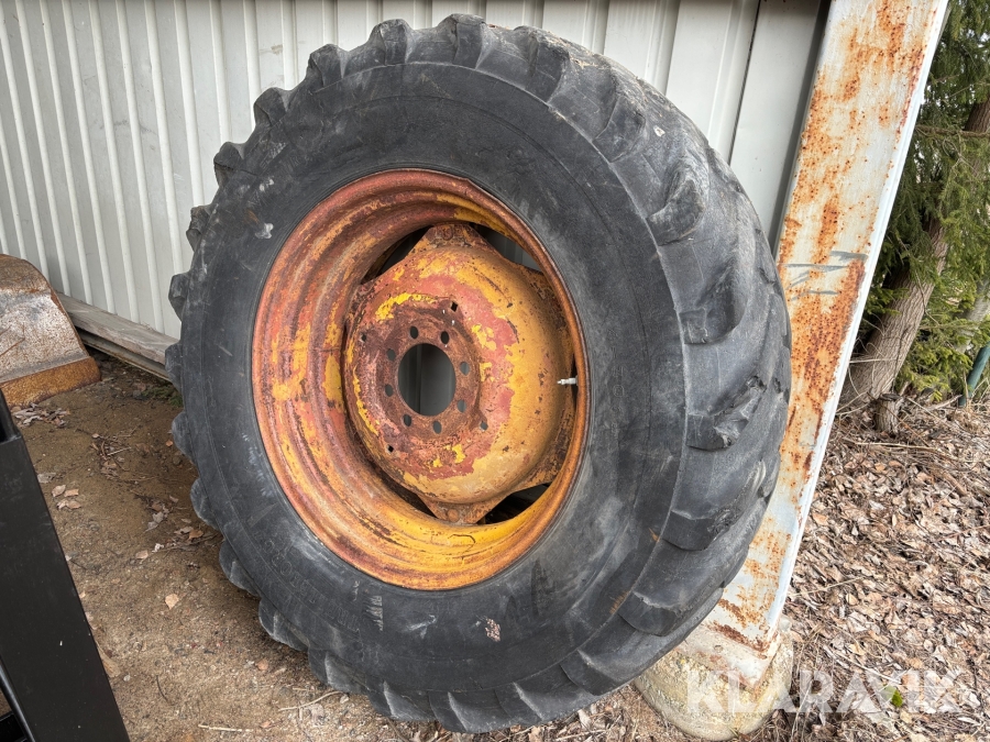 Industri Däck Volvo, Smedjebacken, Klaravik auktioner