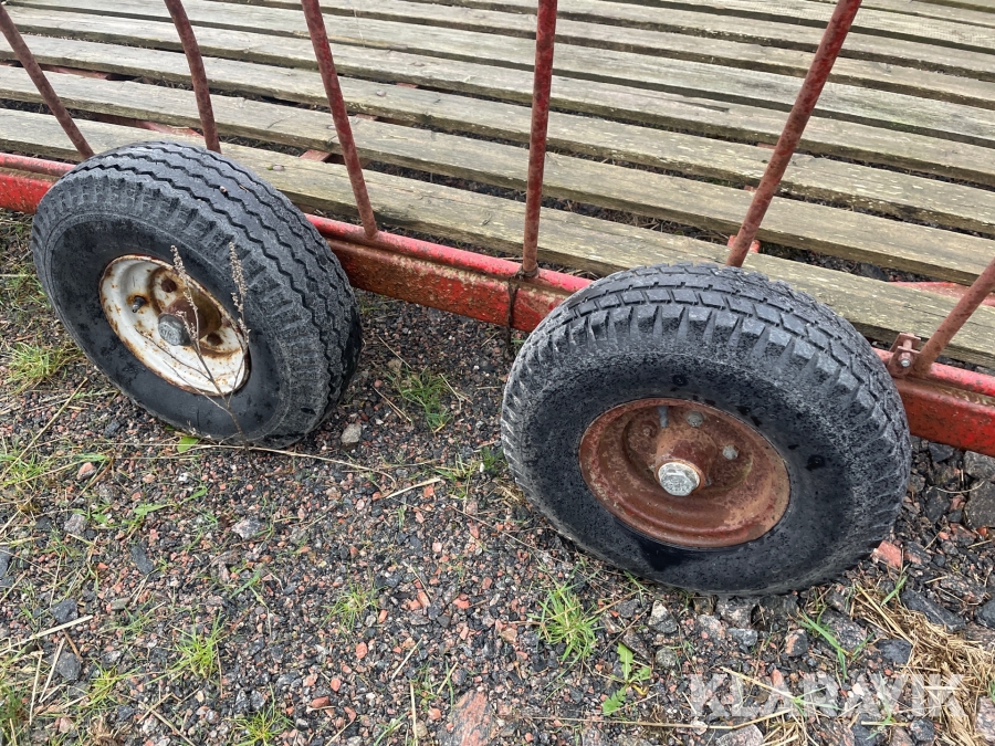 Balvagn, Essunga, Klaravik auktioner