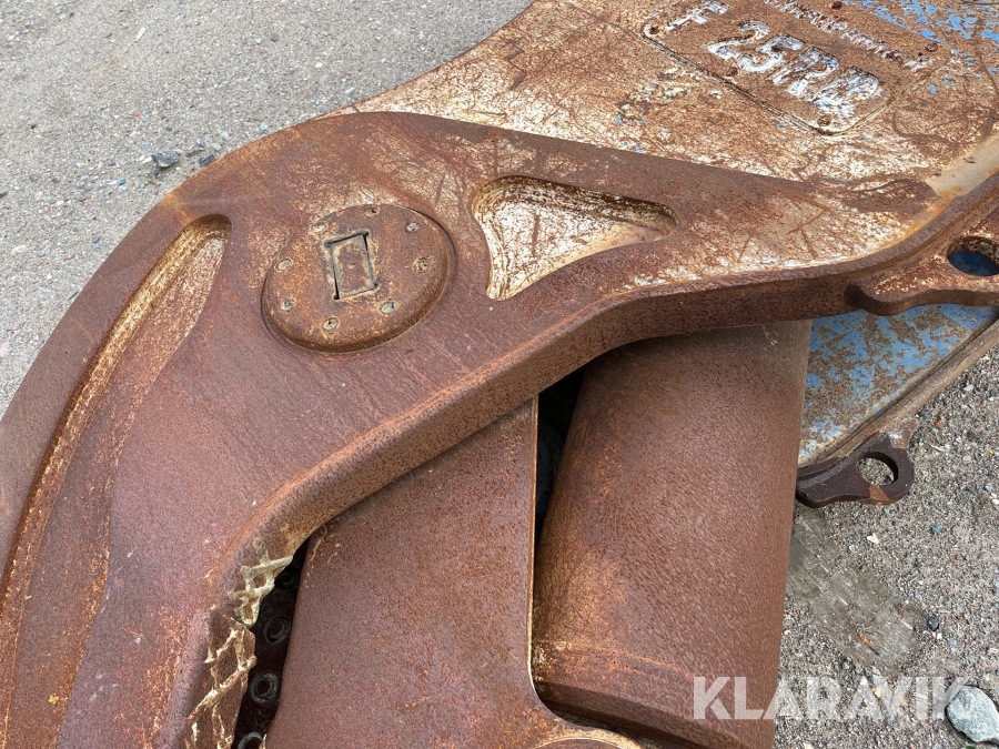 Betongcrusher Trevi Benne F25RD OilQuick S80, Värmdö, Klarav