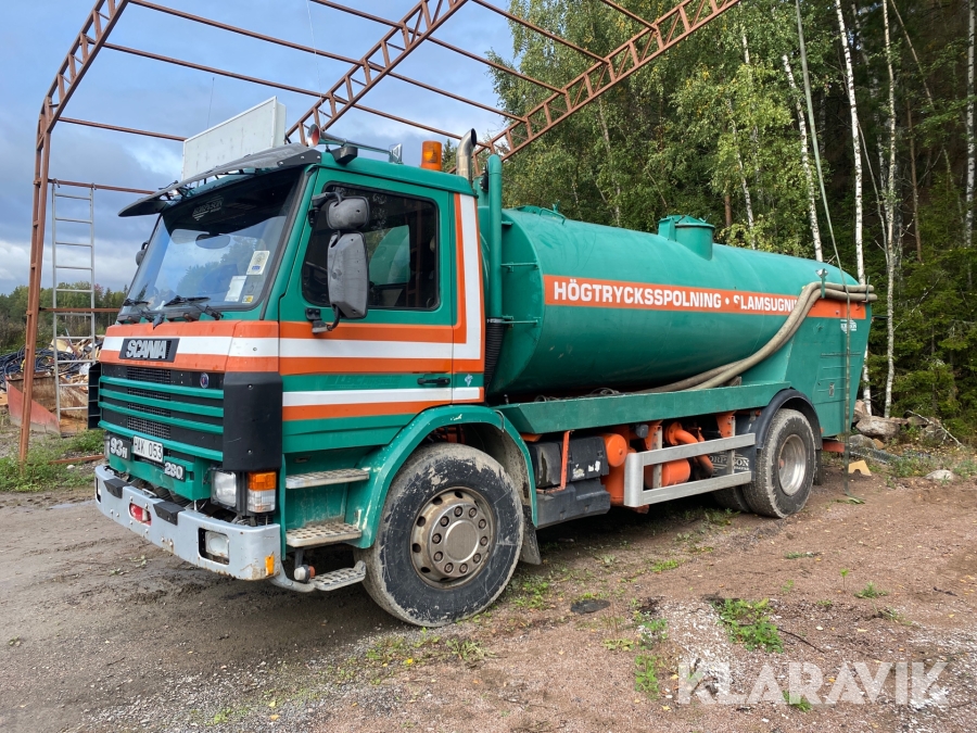 Spolbil Scania P93 4x2, Heby, Klaravik auktioner
