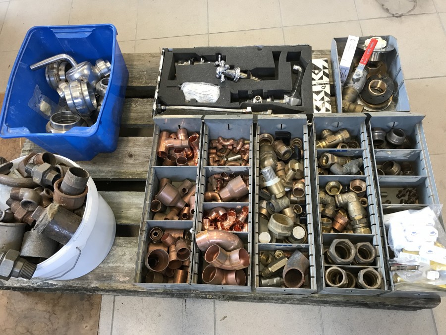 Klaravik Auktioner | Diverse VVS Delar