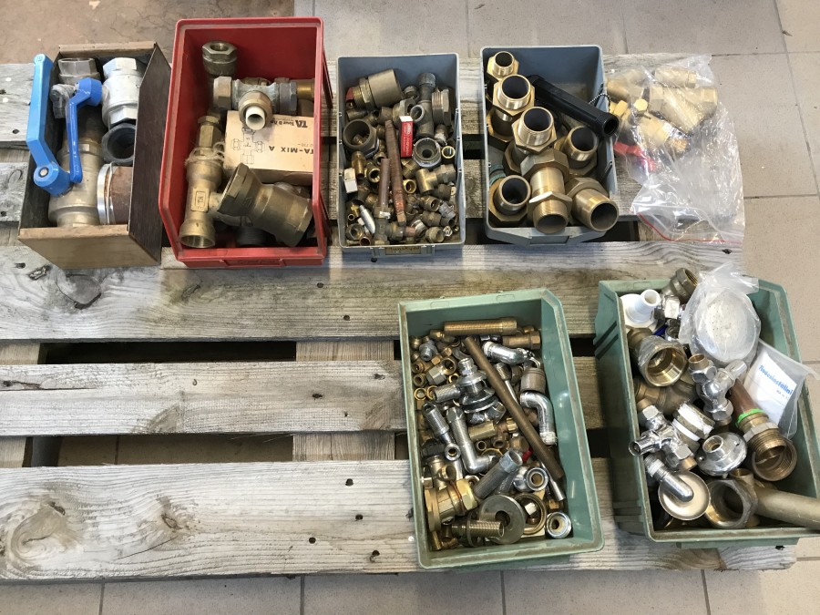 Klaravik Auktioner | Diverse VVS Delar