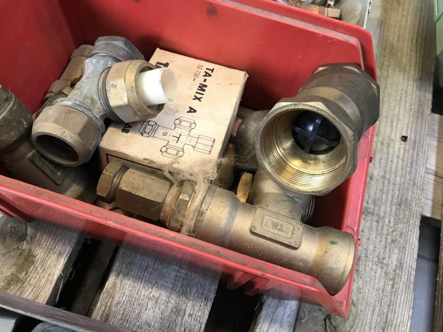 Klaravik Auktioner | Diverse VVS Delar