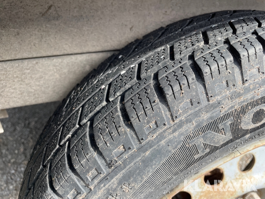 Personbilssläp Tiki-Treiler C-275P, Västervik, Klaravik aukt