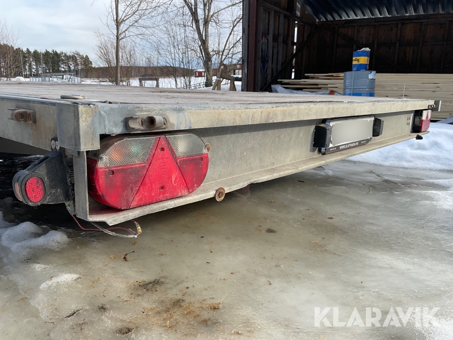 Flakvagn Agados Donna B3, Hudiksvall, Klaravik auktioner