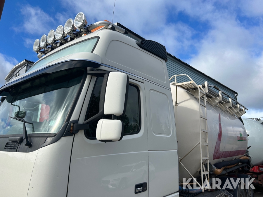 Bulkbil Volvo FH16-660 6X2, Pajala, Klaravik auktioner