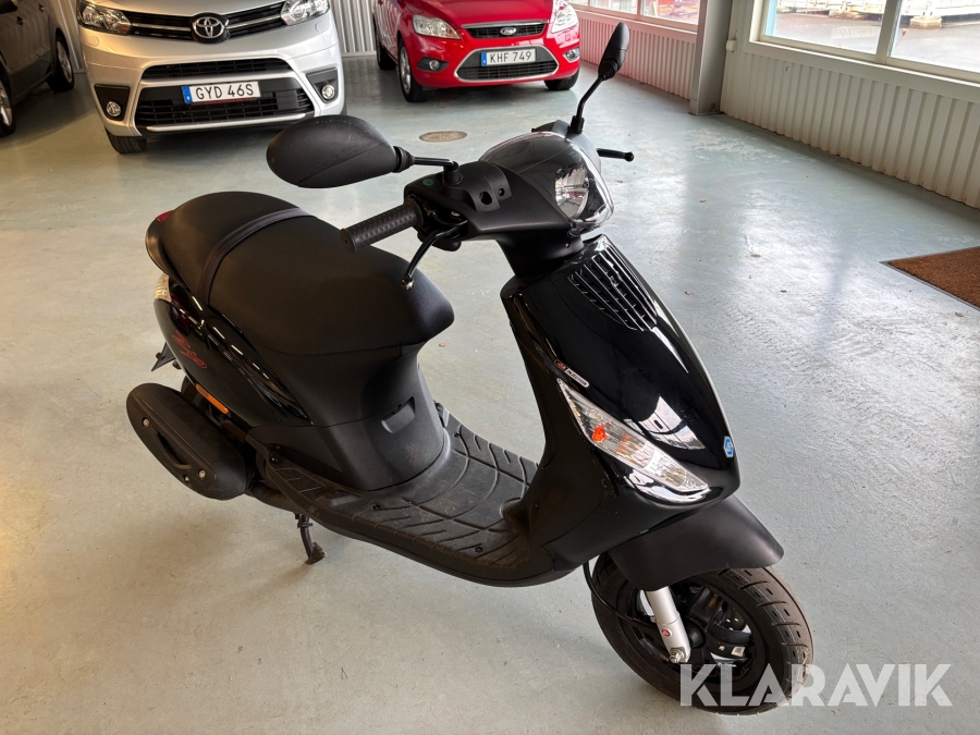 Moped Piaggio Zip, Västervik, Klaravik auktioner