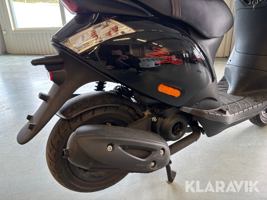 Moped Piaggio Zip, Västervik, Klaravik auktioner