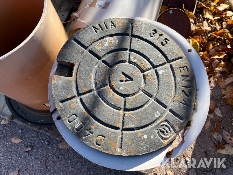 Brunnslock, Köping, Klaravik auktioner