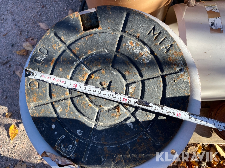 Brunnslock, Köping, Klaravik auktioner