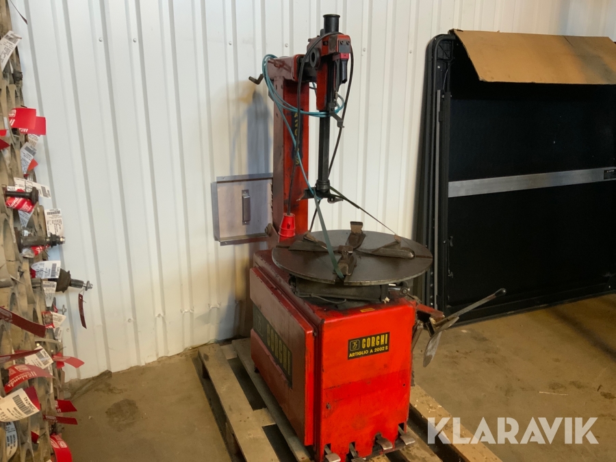 Däckkrängare för personbilsdäck Corghi Artiglio A 2002,