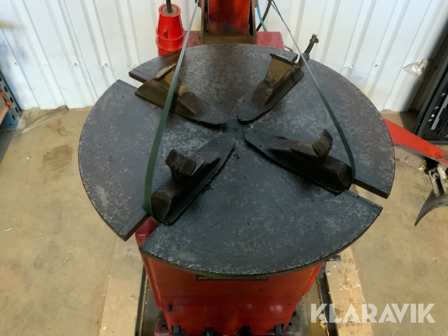 Däckkrängare för personbilsdäck Corghi Artiglio A 2002,