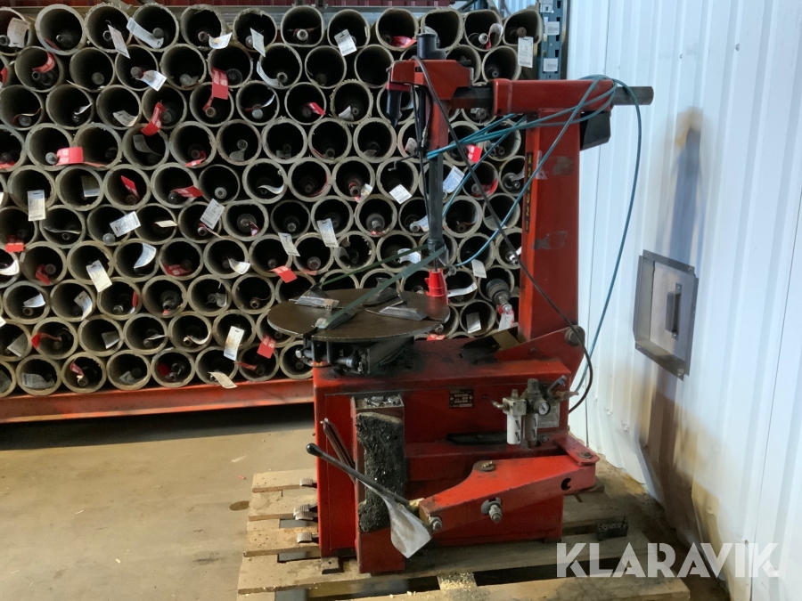 Däckkrängare för personbilsdäck Corghi Artiglio A 2002,