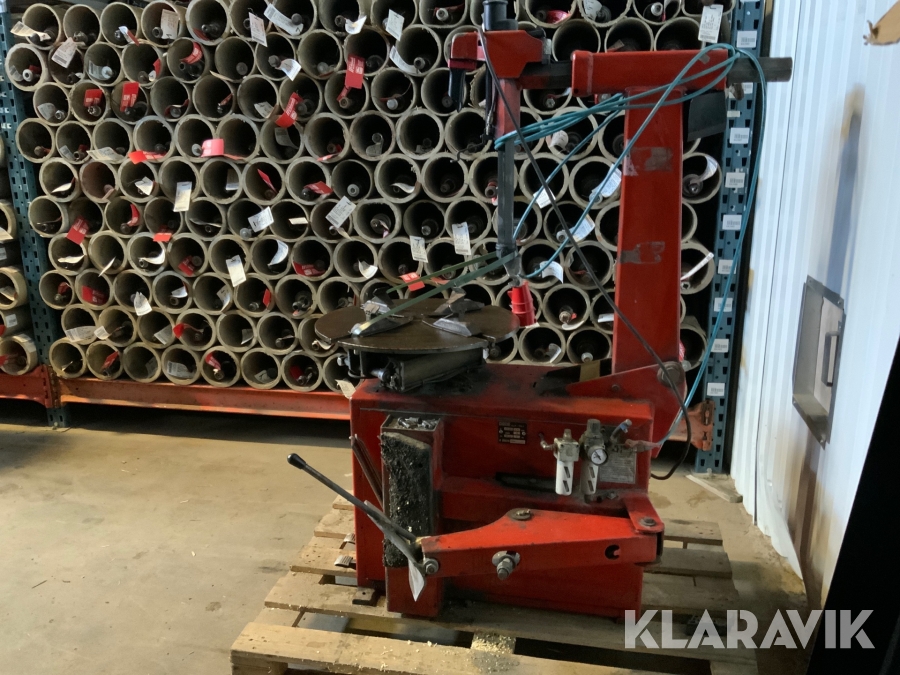 Däckkrängare för personbilsdäck Corghi Artiglio A 2002,