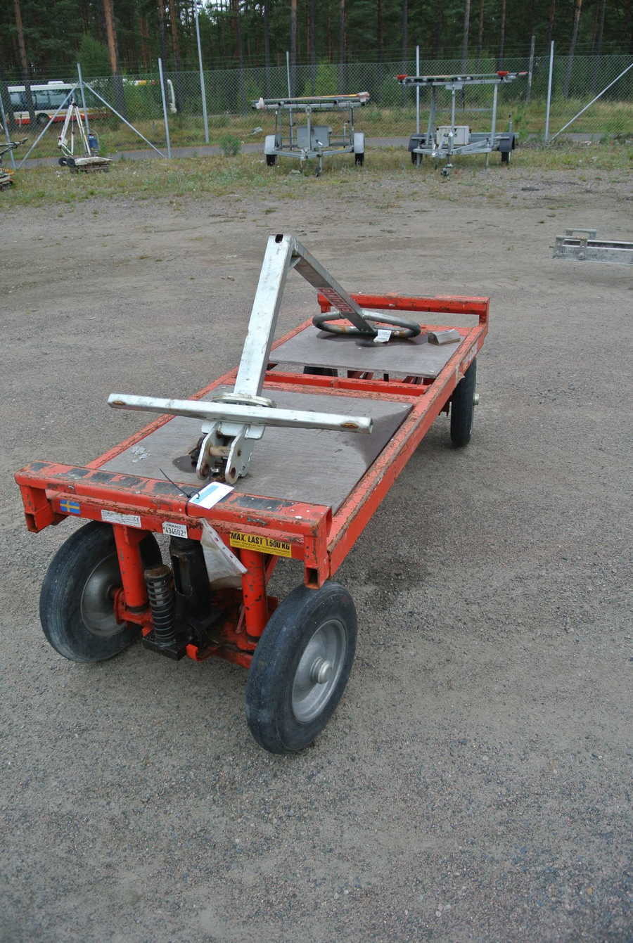 Klaravik Auktioner | Transportvagn handdragen