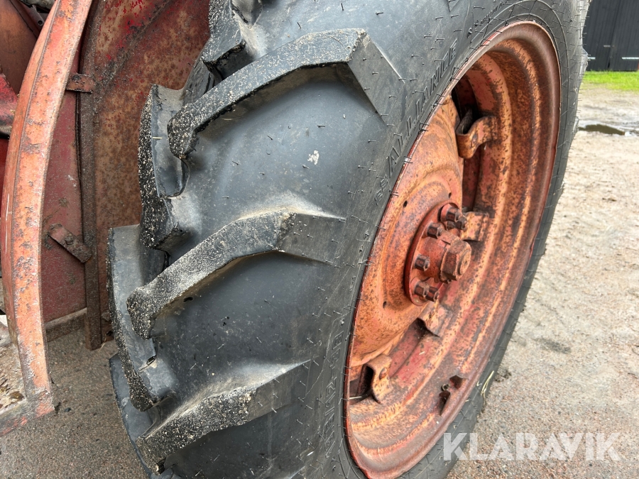 Veterantraktor Volvo BM Boxer 350, Svenljunga, Klaravik aukt