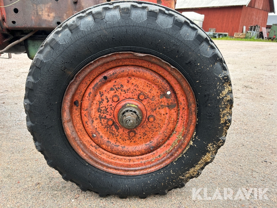 Veterantraktor Volvo BM Boxer 350, Svenljunga, Klaravik aukt