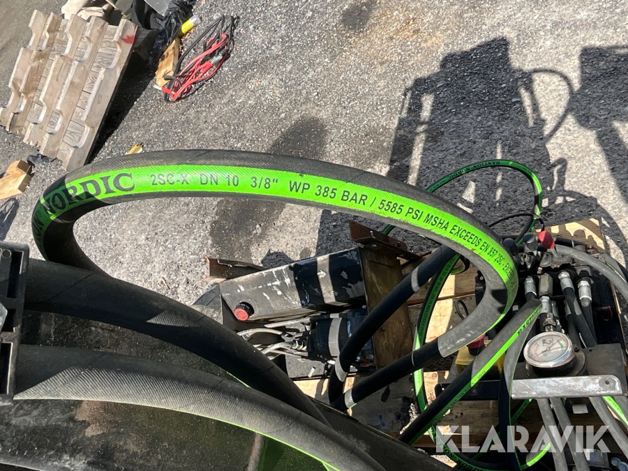 Kran Hiab 008T, Nacka, Klaravik auktioner