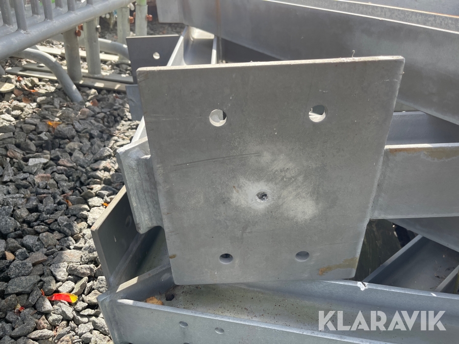 Balkkonsoller, Kungälv, Klaravik auktioner